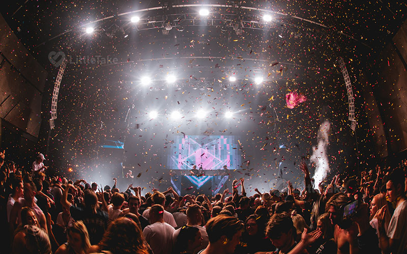 Guide to Movies and Sports Entertainment: News, Reviews, and More